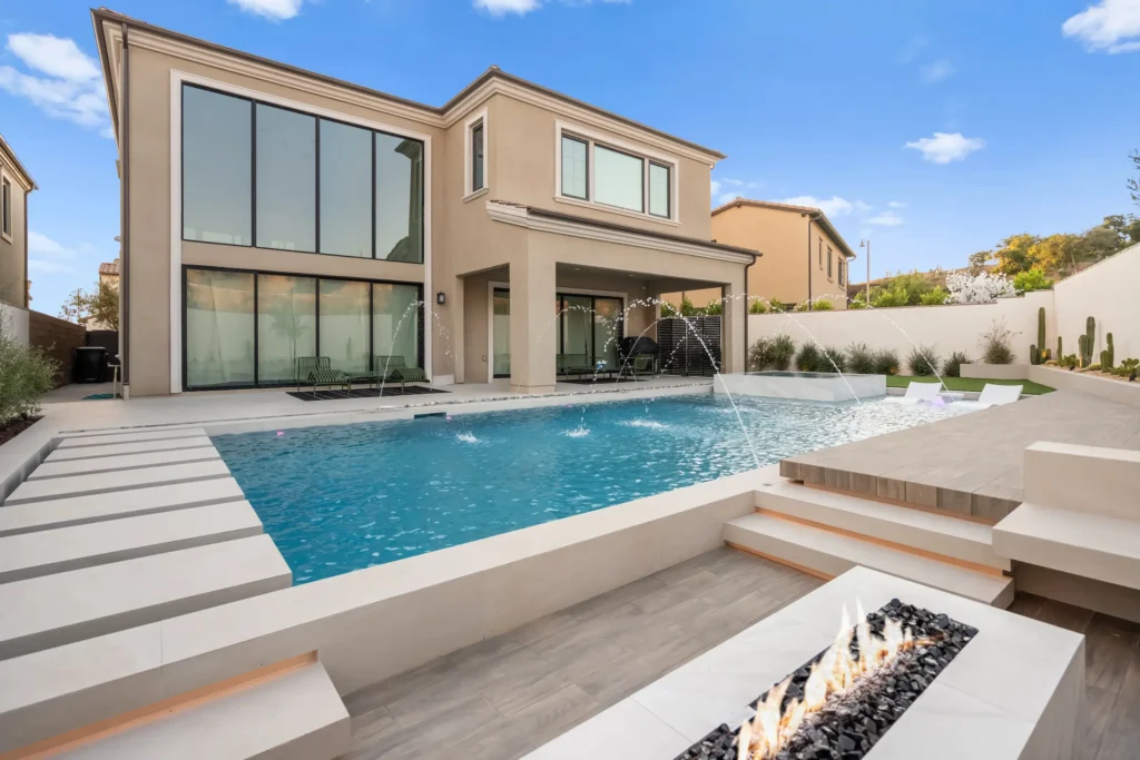 Pool Construction California | Aquaterra Landscape